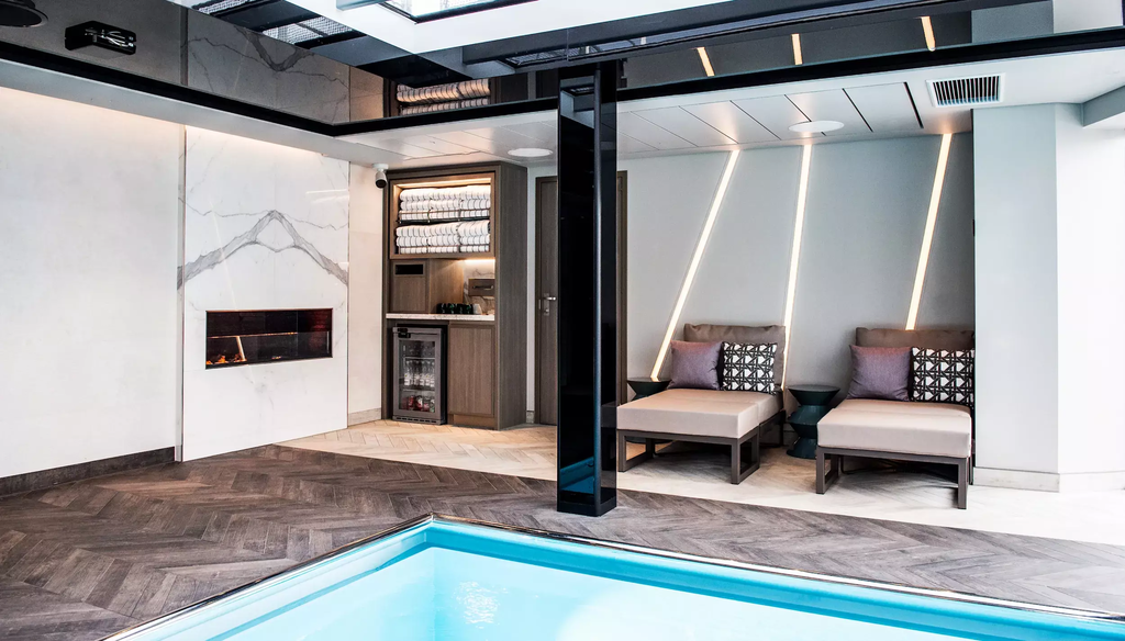 Luxury Cruise on the Riverside Ravel | Riverside Luxury Cruises